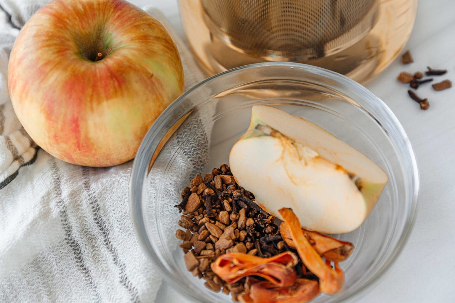 Autumn Spice & APPLE INFUSED WATER Recipe | Red Stick Spice