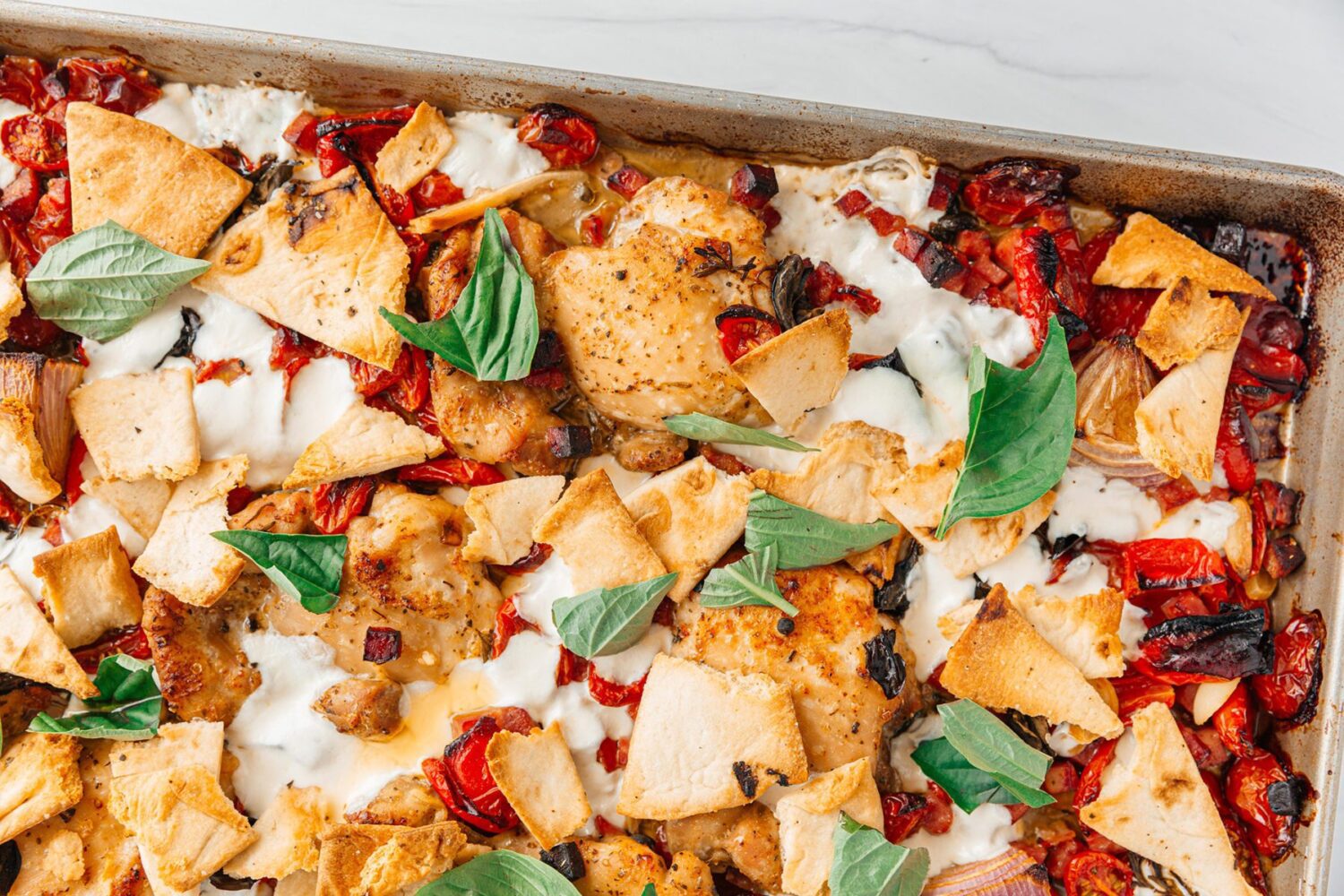 SHEET PAN PIZZA CHICKEN WITH PANCETTA, MOZZARELL & SPICY TOMATOES ...