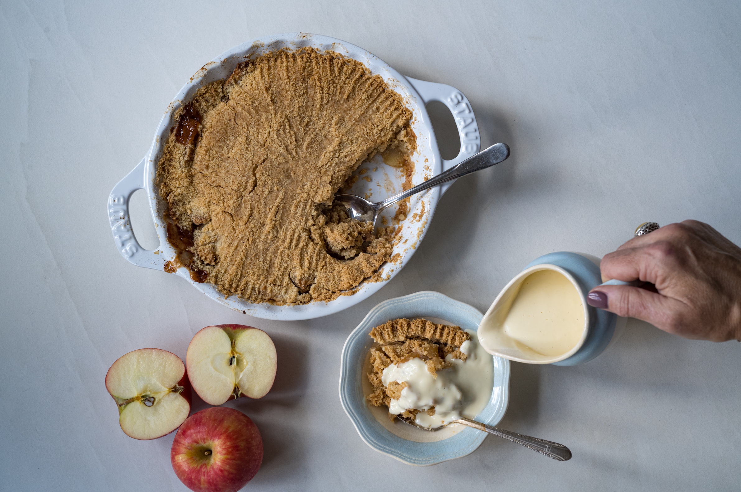 BRITISH APPLE CRUMBLE Recipe | Red Stick Spice